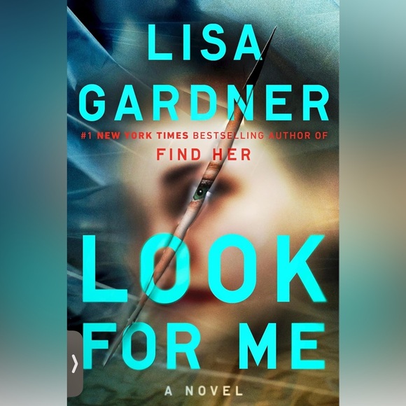 dutton | Other | Lisa Gardner Look For Me Book | Poshmark